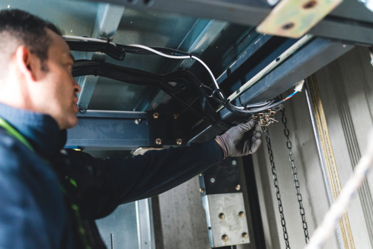 Services 5M | Maintenance ascenseur | Depannage ascenseur